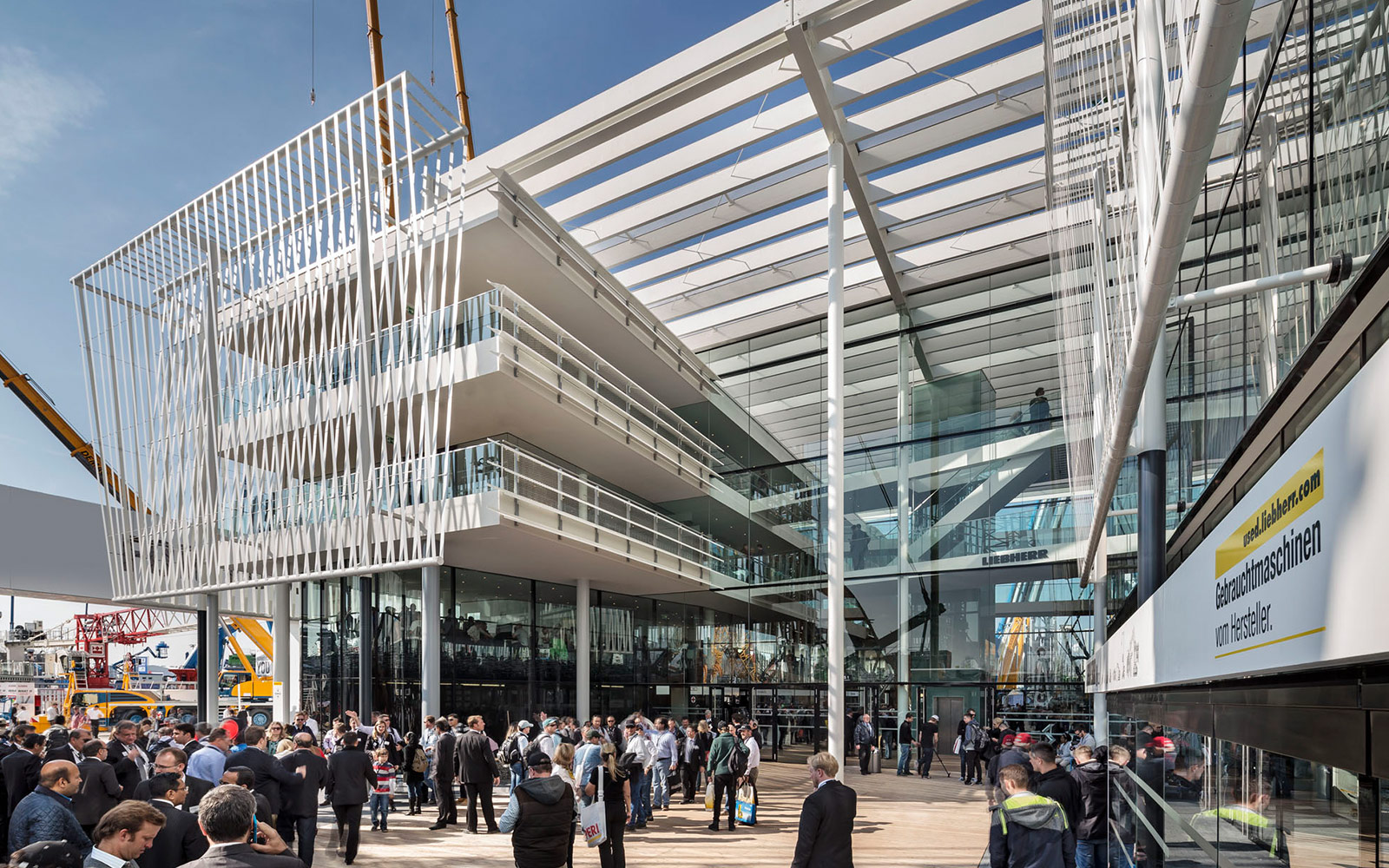 Aufsehenerregende Inszenierungen im Messebau - DISPLAY INTERNATIONAL
